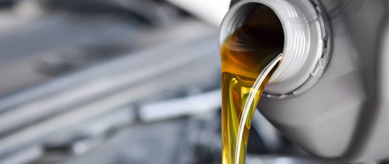 Oli Mineral dan oli Sintetik, Mana yang Lebih Baik?