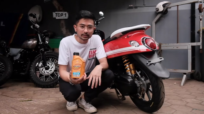 Oli TOP1 dan Rekomendasi Oli Terbaik Motor Matic