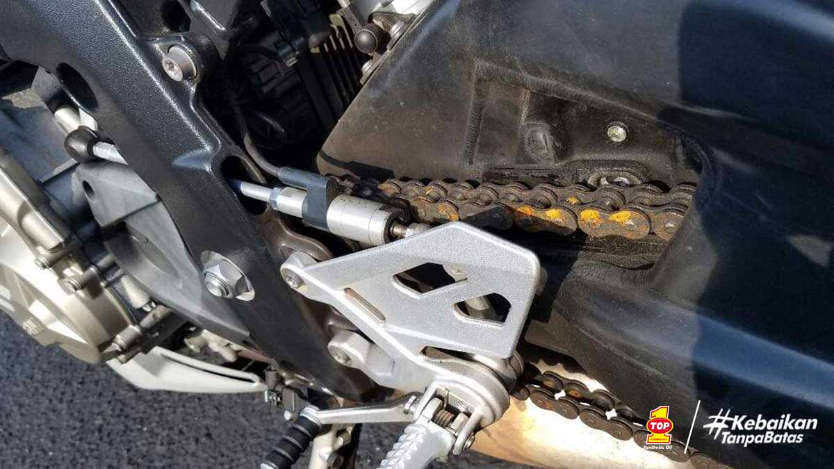 5 Cara Mudah Menghilangkan Karat di Rantai Motor